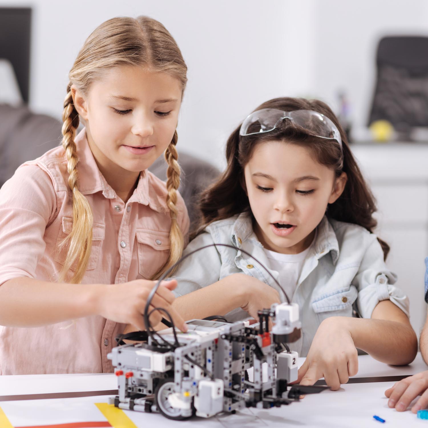 Ultimate Guide For Coding Toys For 10 Year Olds that They Love 