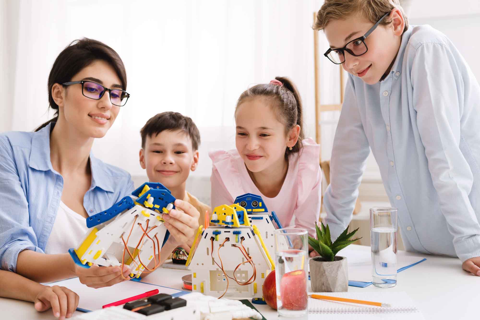 Best Types of Toys for Little Kid Engineers